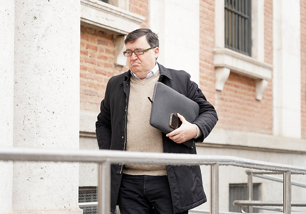 Rafael Delgado se escuda en las «directrices» de Villanueva en el caso 'Perla Negra': «No ...