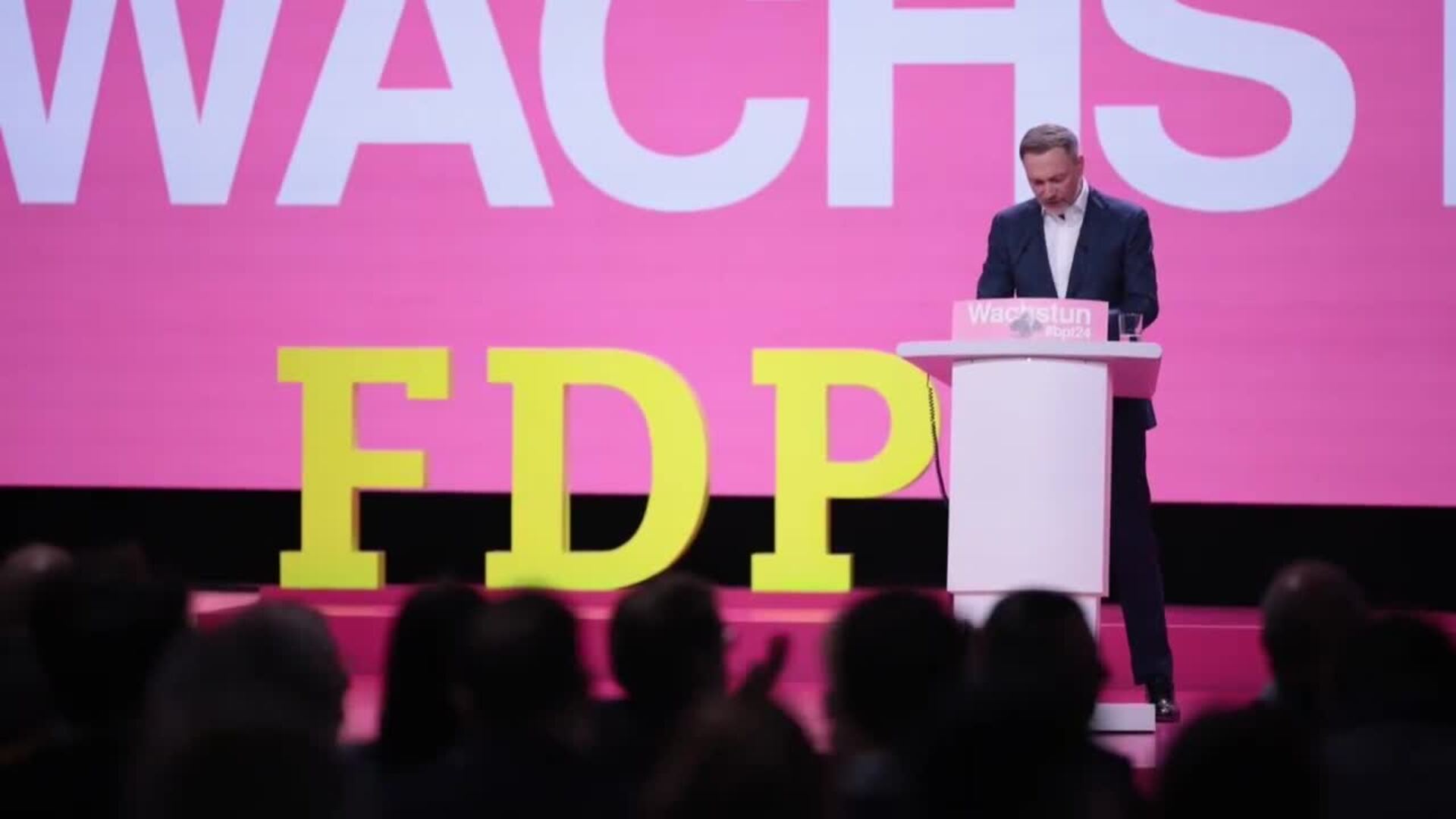 El Partido Democrático Libre realiza su Congreso en Berlín