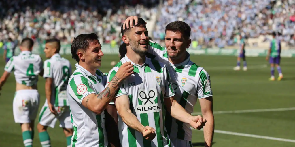 Carlos Albarrán, el lateral incombustible para el Córdoba CF