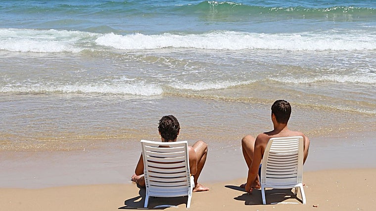 Estas son las playas de Valencia donde puedes pernoctar con tu camper o ...