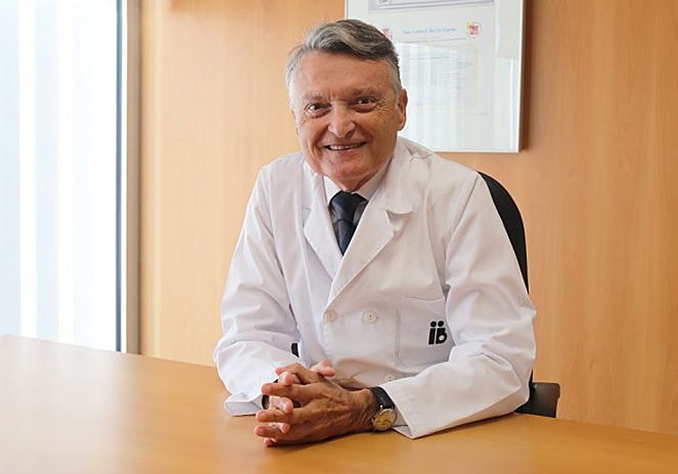 Muere el ginecólogo Rafael Bernabeu, pionero de la medicina ...