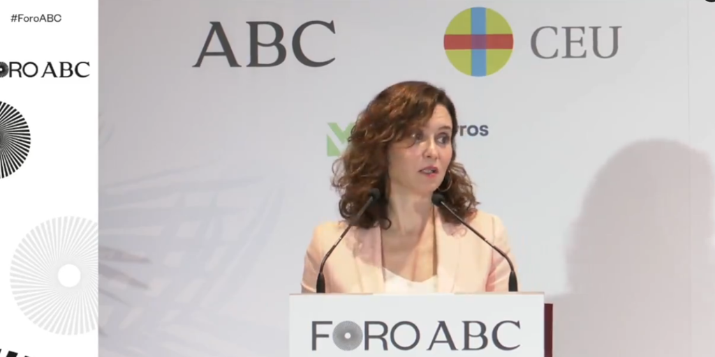 Isabel Díaz Ayuso, presidenta de la Comunidad de Madrid, en directo en el Foro ABC
