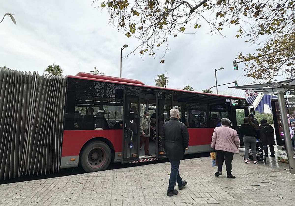 Huelga de autobuses de la EMT en Valencia este lunes 28 de octubre ...