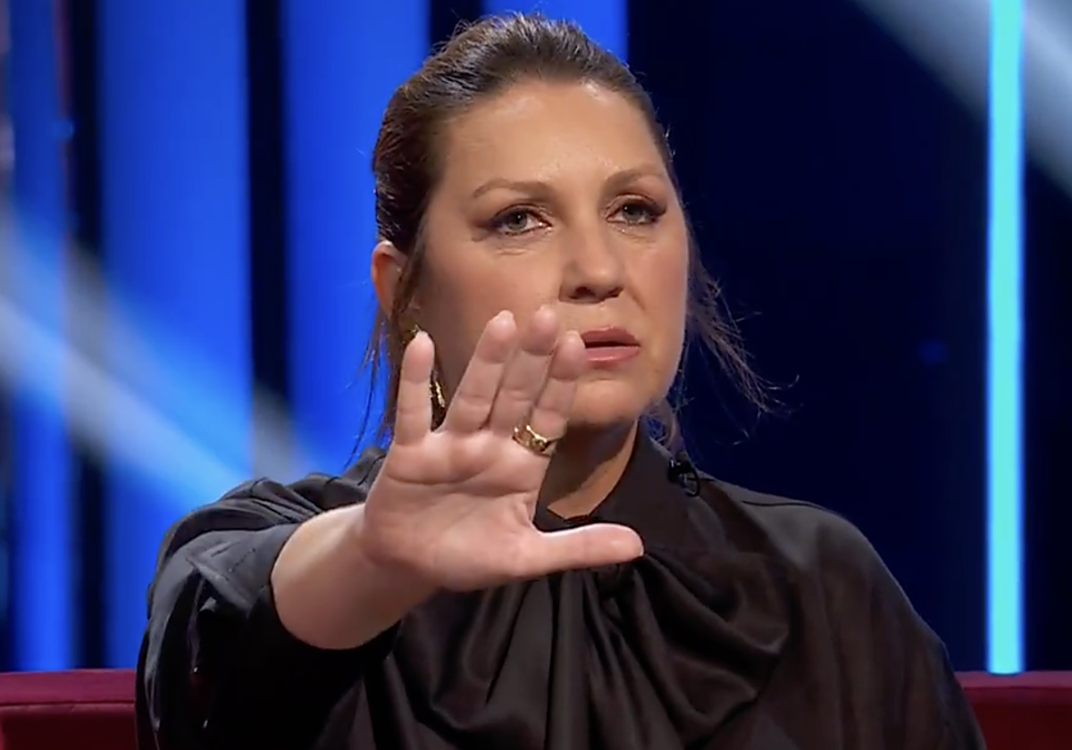 La Niña Pastori y su enfrentamiento con la Policía en un viaje a ...