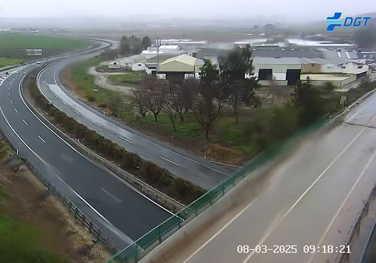 La lluvia provoca cortes en carreteras de Huelva, Cádiz, Sevilla y Málaga