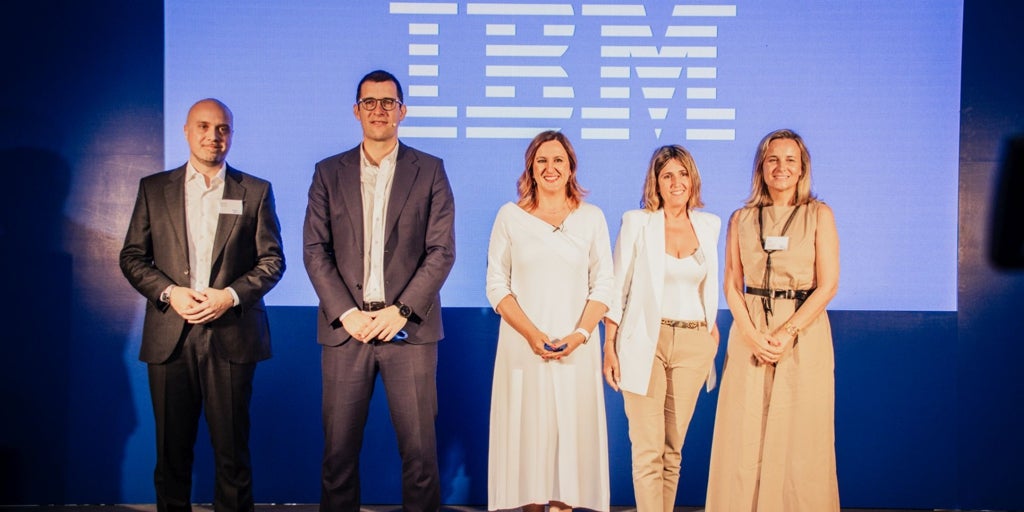 IBM vuelve a Valencia tras 50 años de su primera fábrica con un centro ...