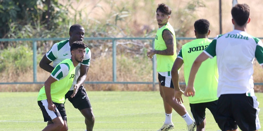 El futuro de Calderón en el aire: el Córdoba CF no cuenta con él, pero ...