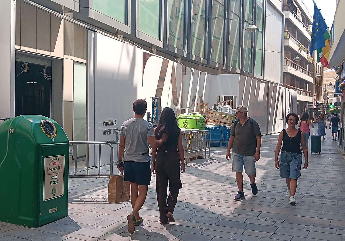 Zara planea abrir su nueva tienda en el centro comercial de Jesús y ...