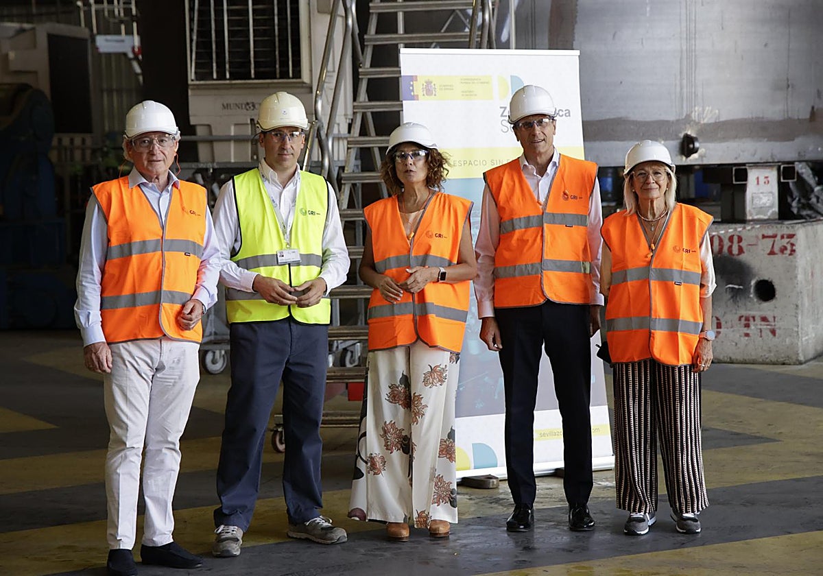 María Jesús Montero dice que trabaja «por Andalucía» desde Madrid y no ...