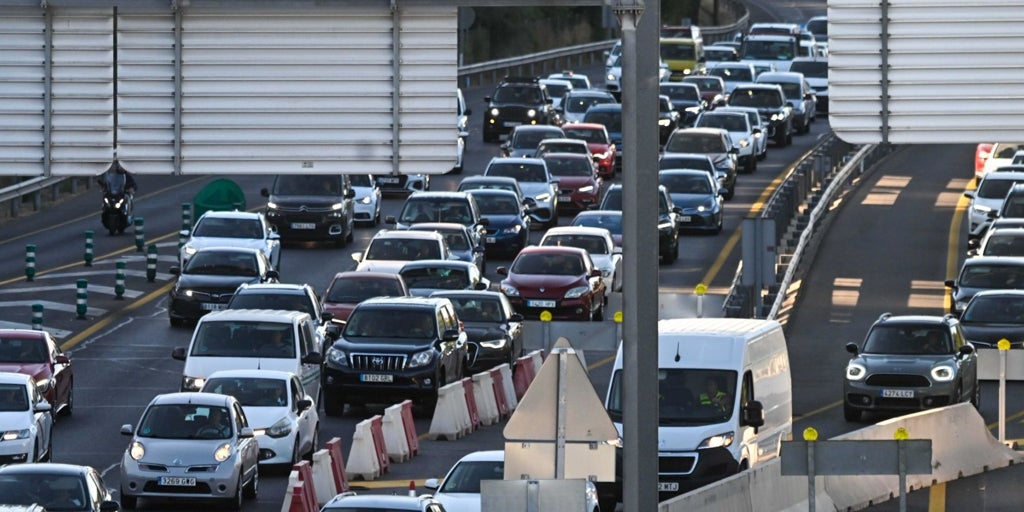 Tráfico denso y más usuarios de Metro y EMT en el primer día de ...