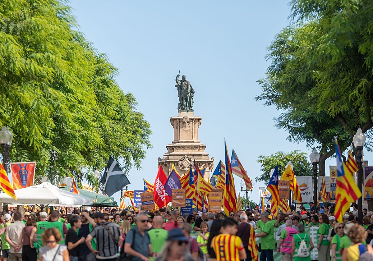 Manifestación de la Diada en Cataluña 2025: horario, recorrido y cortes ...