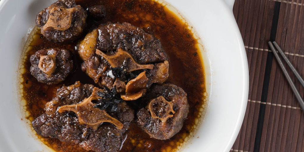 El Mercado de la Victoria busca el mejor rabo de toro: cómo concursar ...