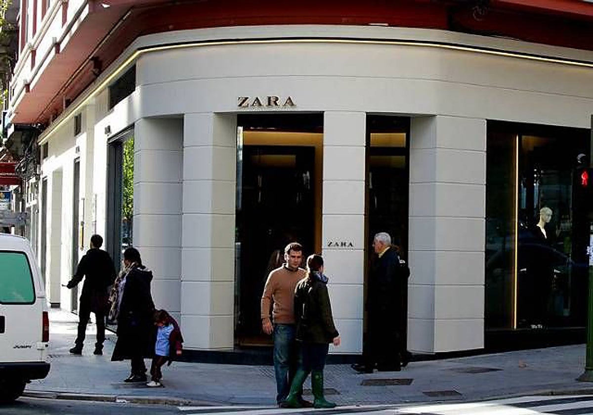Zara cierra la primera tienda de su historia en el centro de La Coruña