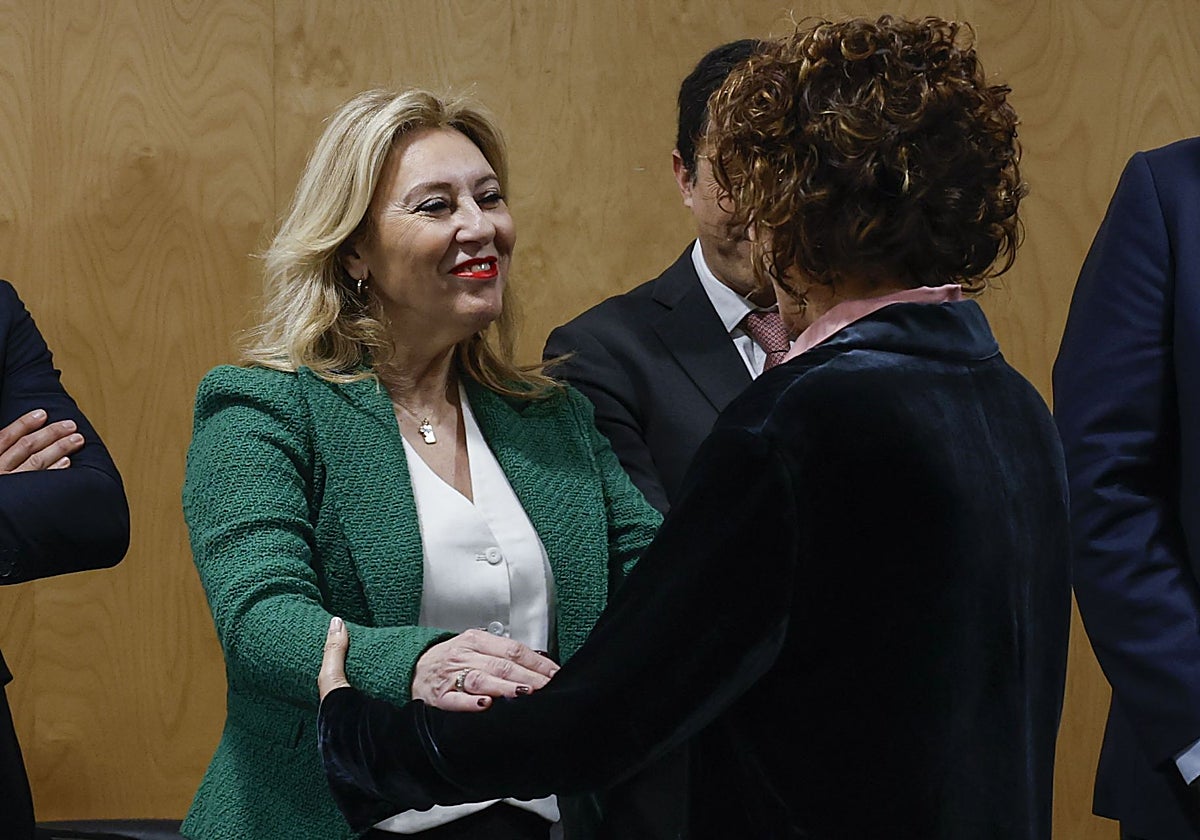 Carolina España señala que María Jesús Montero «no puede venir a ...