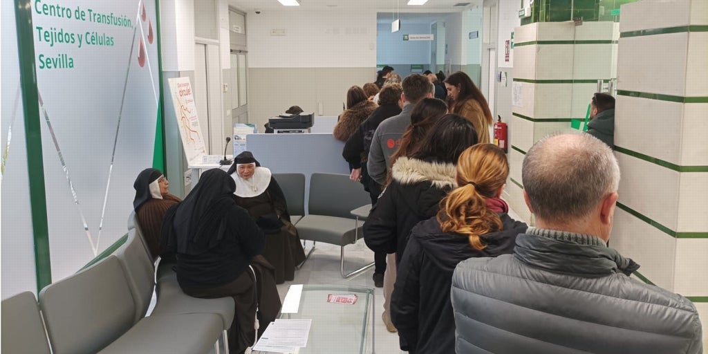 Los centros de donación de sangre en Andalucía, colapsados ante una ...