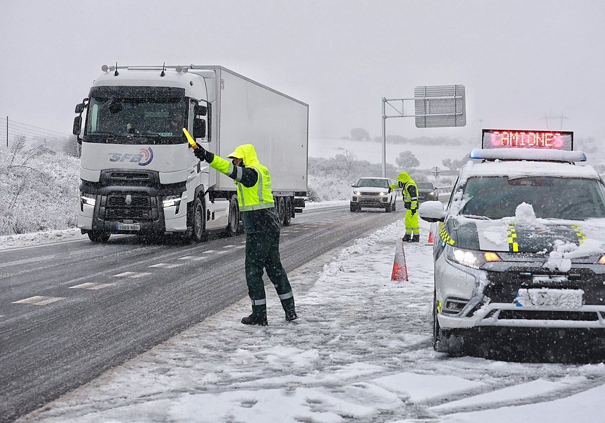 La borrasca 'Ingrid' mantiene este sábado en alerta amarilla a todas ...