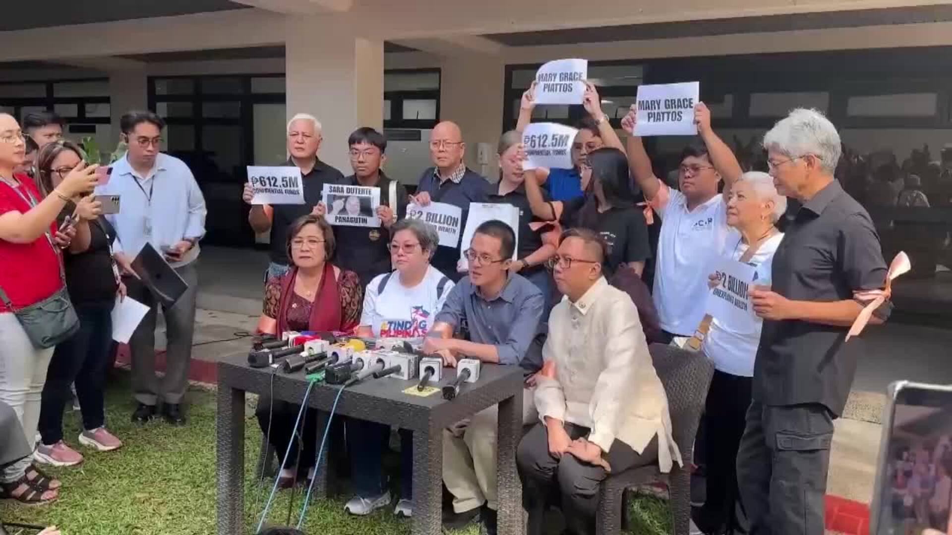 Marcos y Sara Duterte se enfrentan a peticiones de destitución por ...