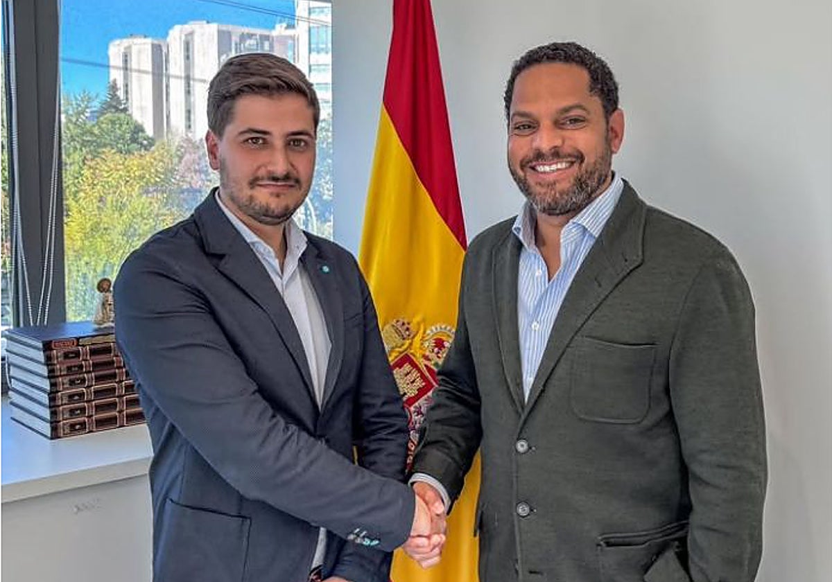 Dimiten cuatro miembros de la gestora de Vox en Ávila por diferencias ...