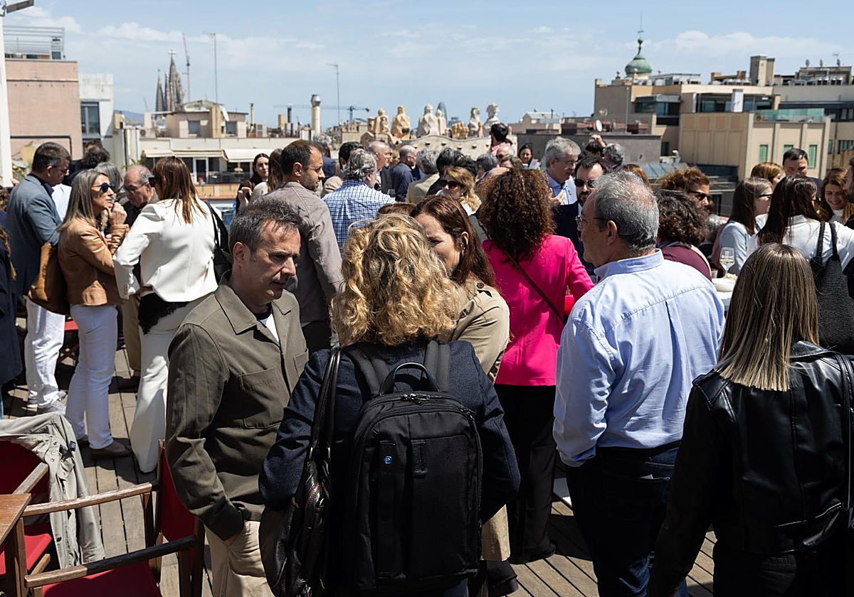 Donde florecen los libros: Sant Jordi en la terraza de ABC