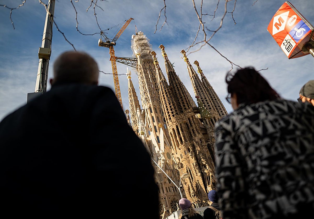 Un gran espectáculo visual en la Sagrada Familia cerrará la etapa ...
