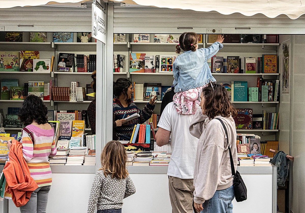 La Feria del Libro cierra con éxito otra edición pese a la lluvia en ...