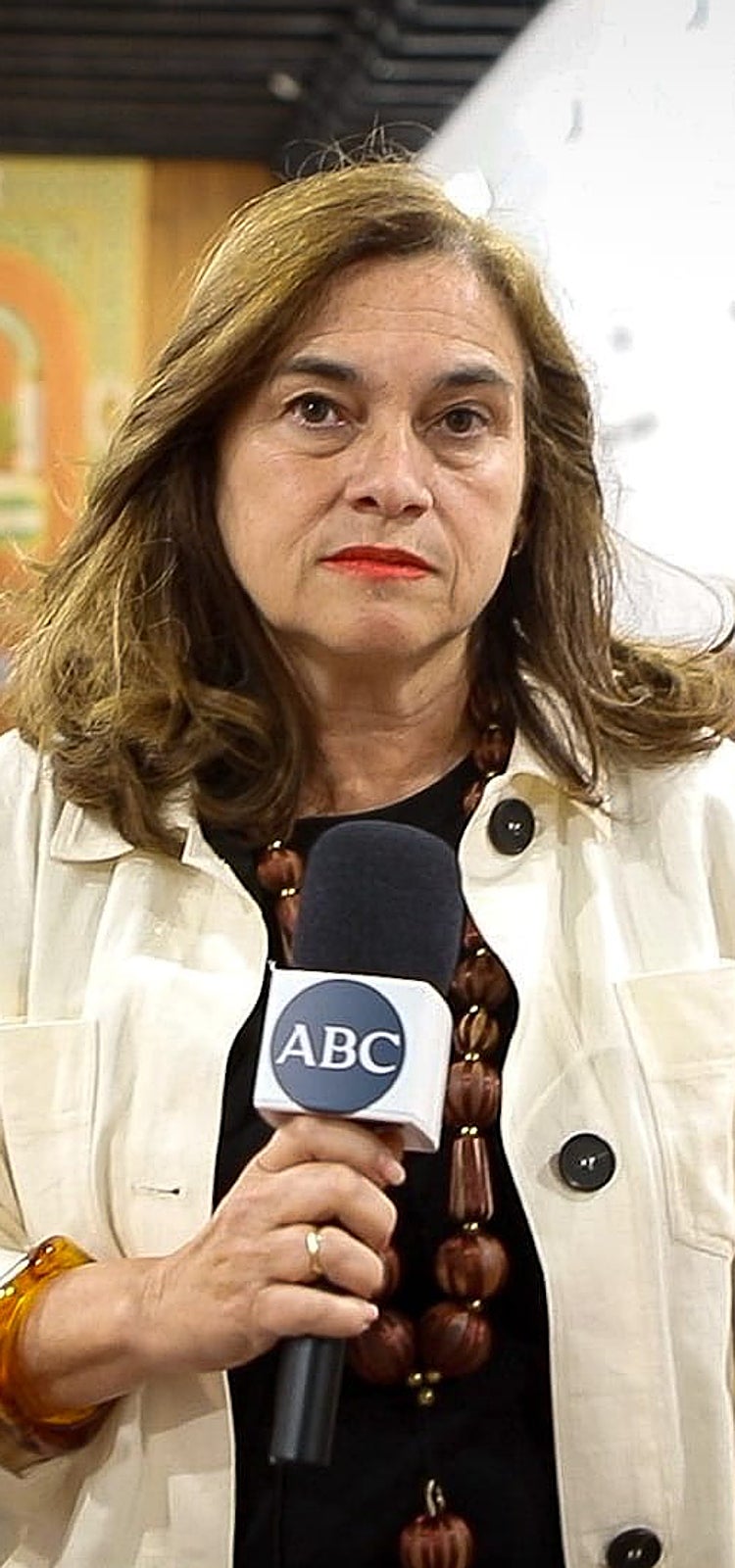 ¿Quién sabe dónde está María Jesús Montero?