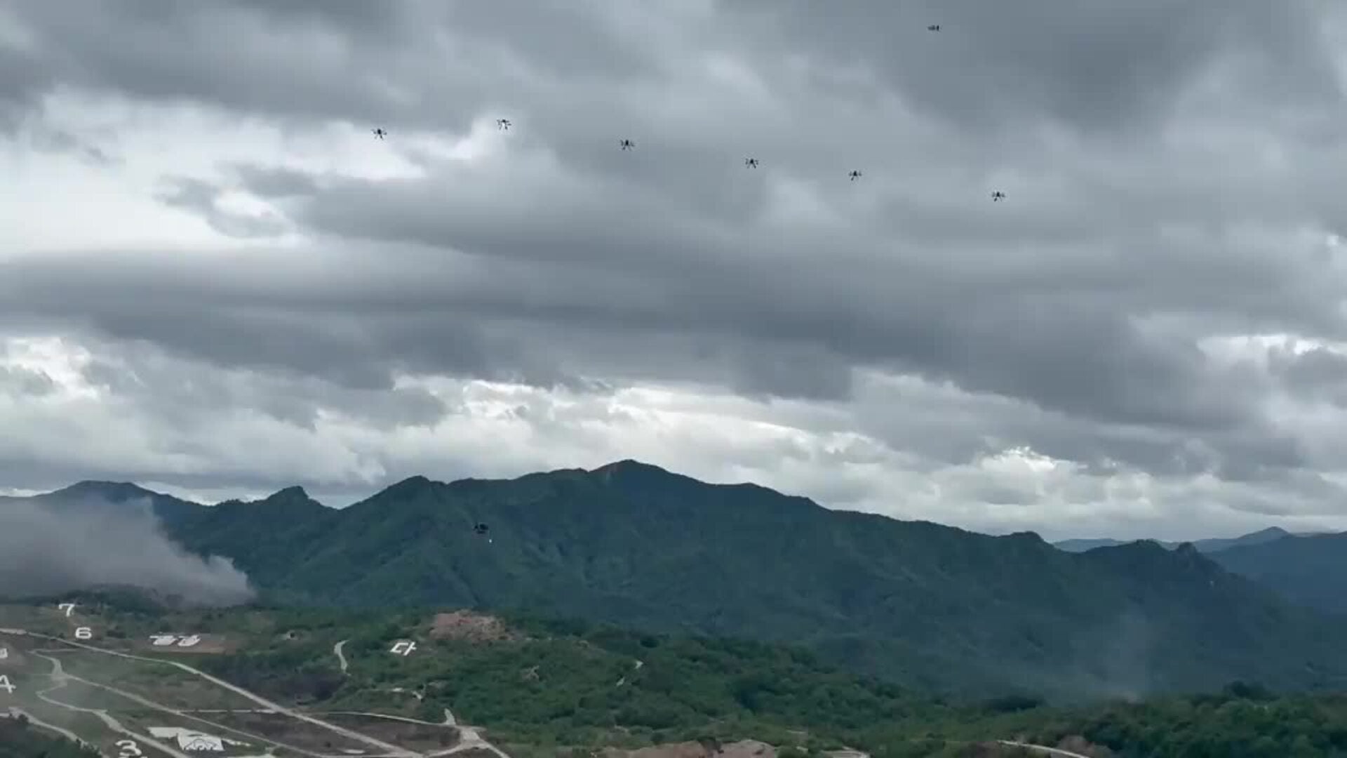 Corea del Sur realizó ejercicios con fuego real