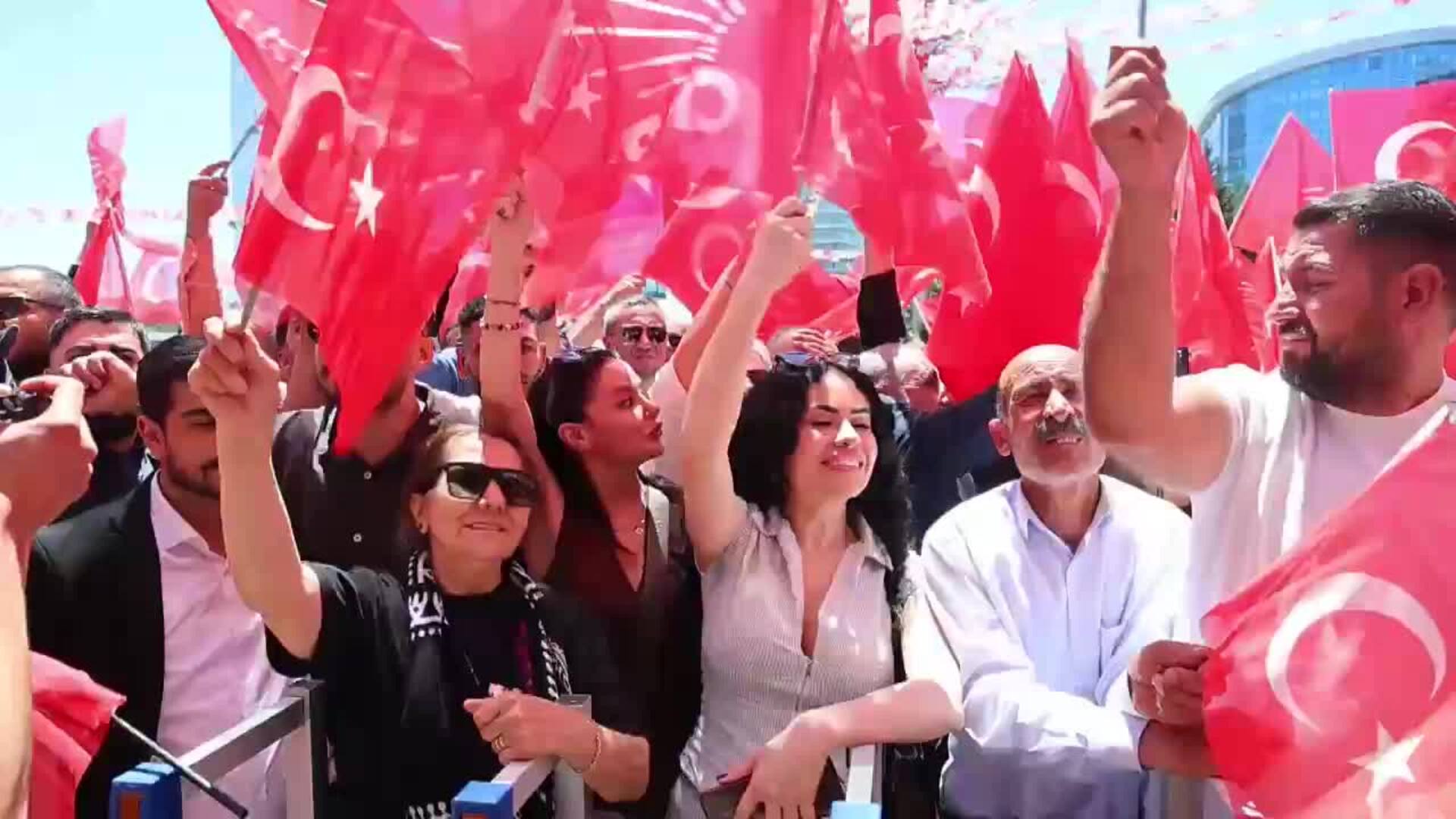 Concentración en apoyo al presidente del principal partido opositor ...