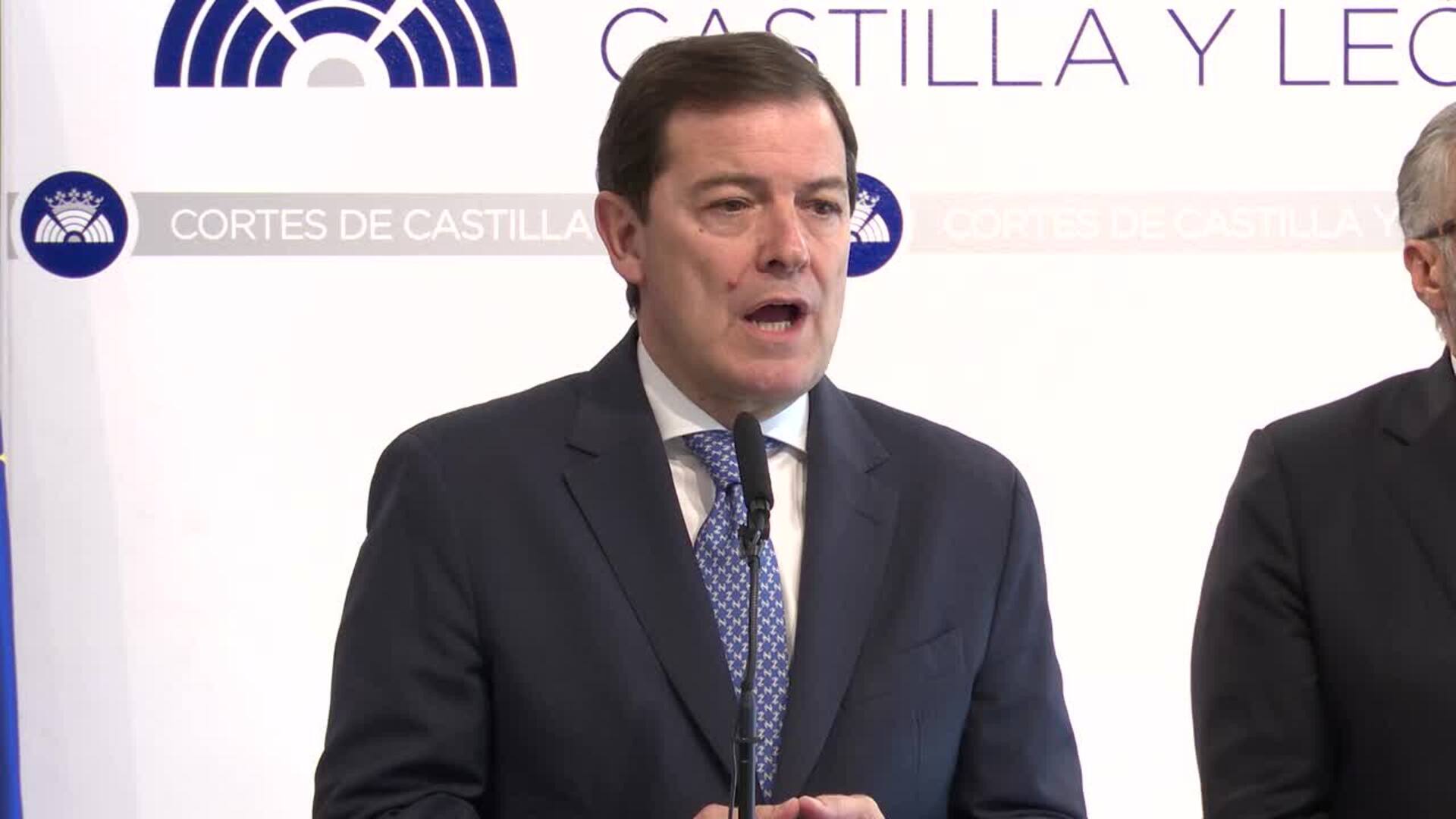 El pacto PP y Vox en CyL incluye prioridad nacional, una ...