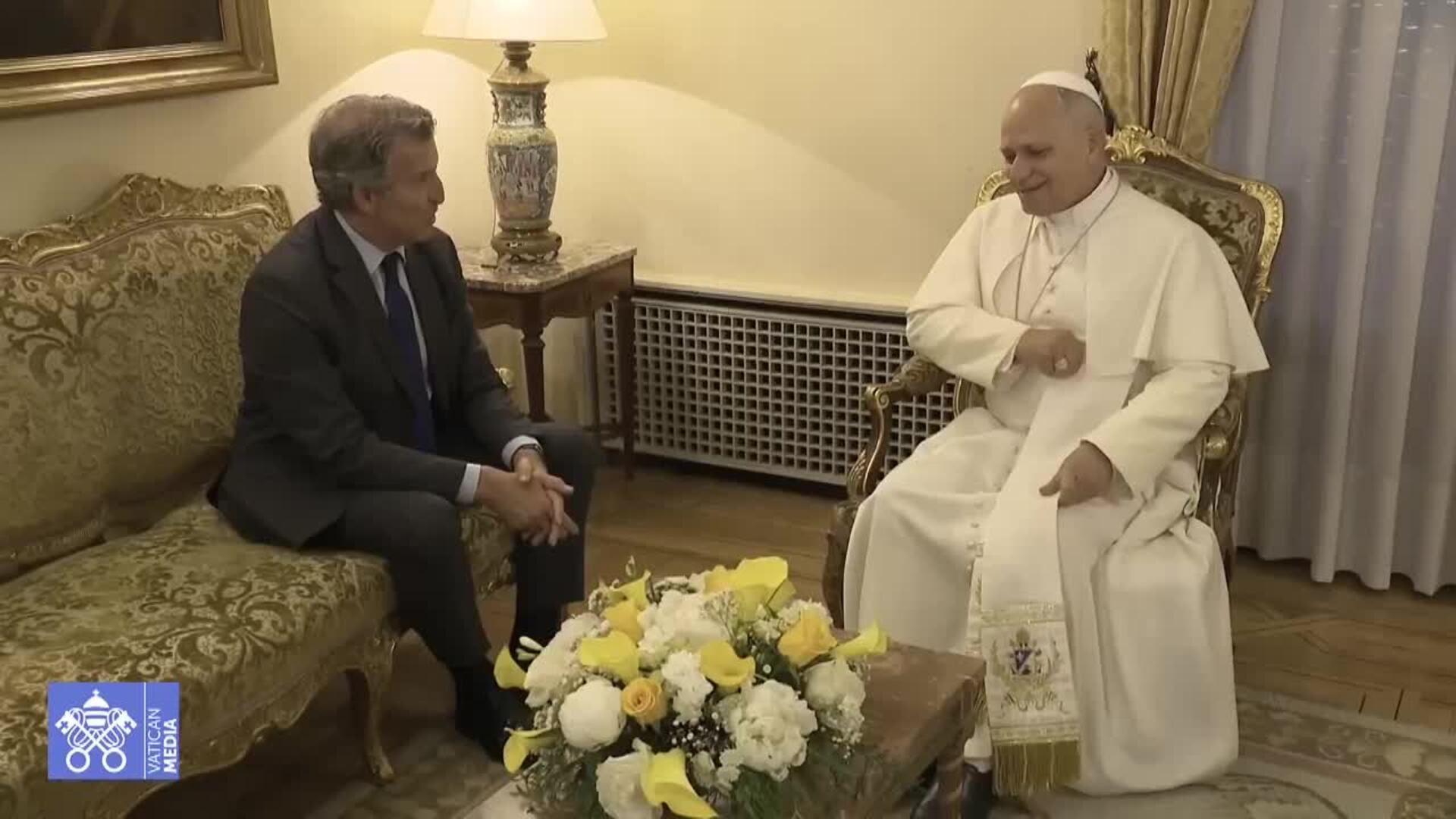 León XIV recibió a Feijóo, quien le reivindica como "faro moral" en ...