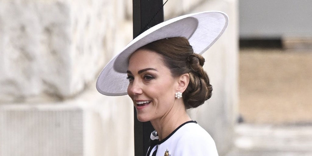 El vestido de estilo 'boho' con el que Kate Middleton anuncia su ...