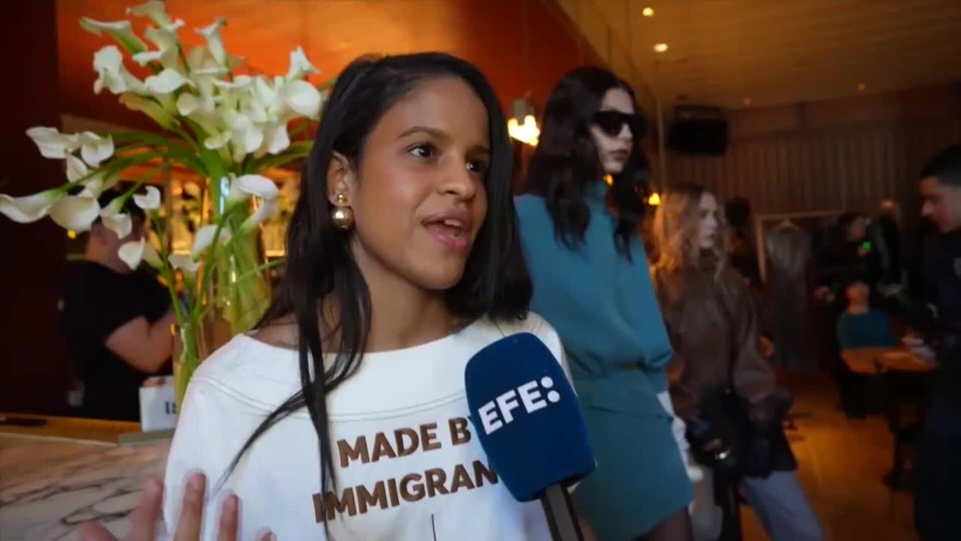 Dwarmis viste el invierno con una colección femenina y de raíces ...