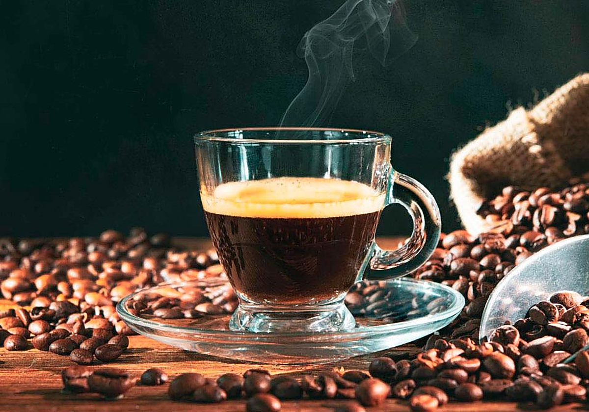 No son Nespresso, pero estas cafeteras hacen cafés como en una ...
