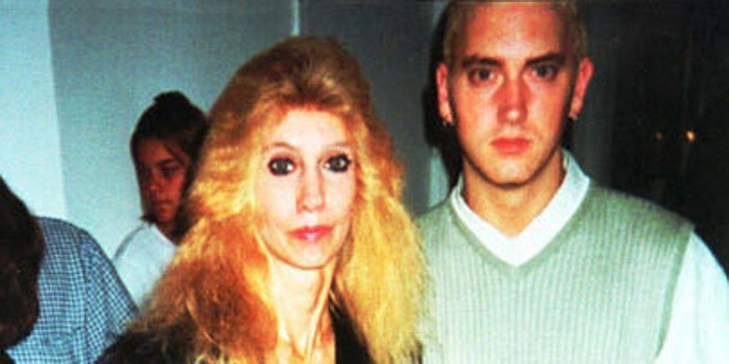 Muere la madre de Eminem, que demandó al rapero por difamación por lo ...