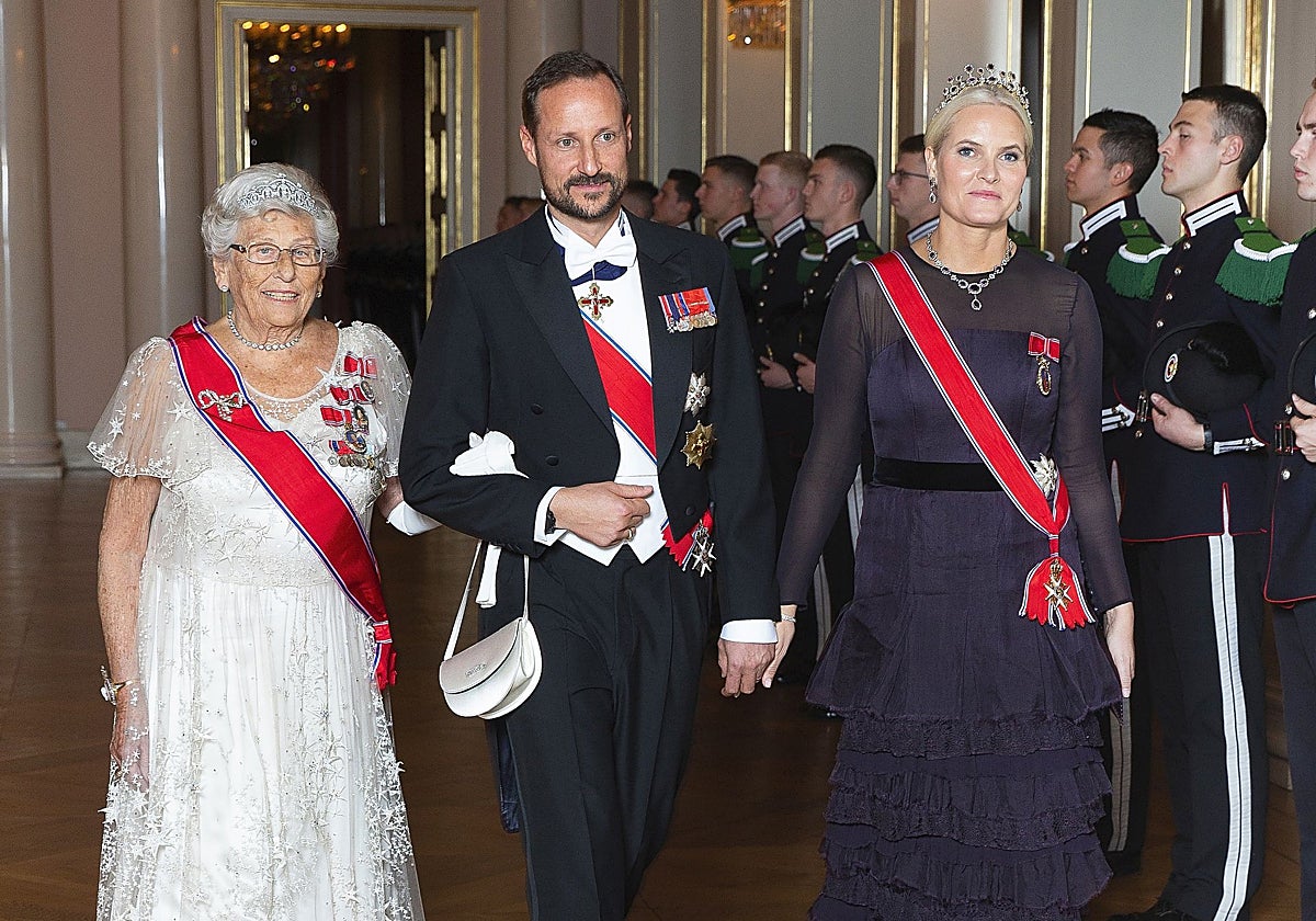 Preocupación en la Familia Real noruega tras la hospitalización de uno ...