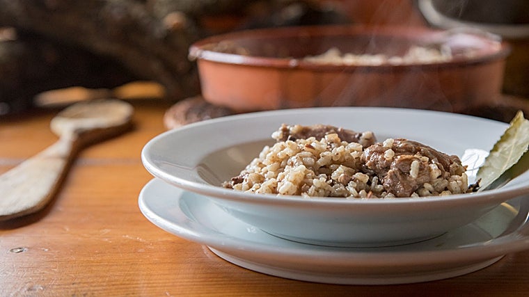 Arroz con pato, el plato que conquista el otoño sevillano