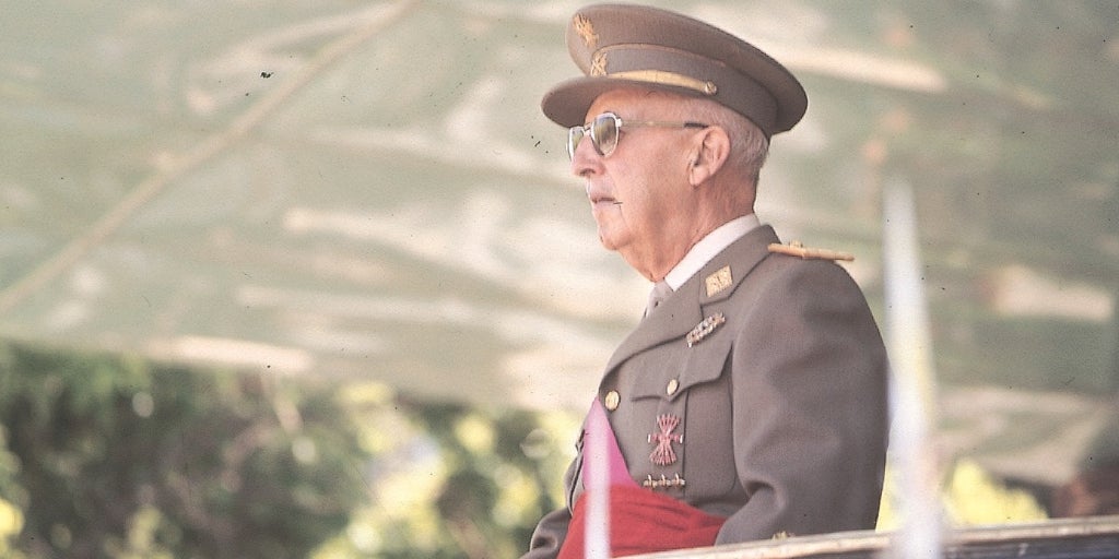 El médico que intentó quitar la voz de pito a Franco: «Apliqué un ...