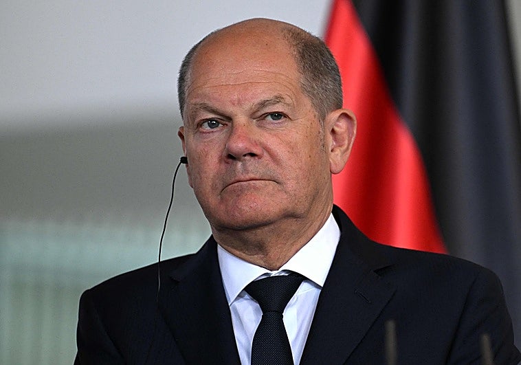 Scholz ignora las peticiones de dimisión y quiere aguantar hasta las ...