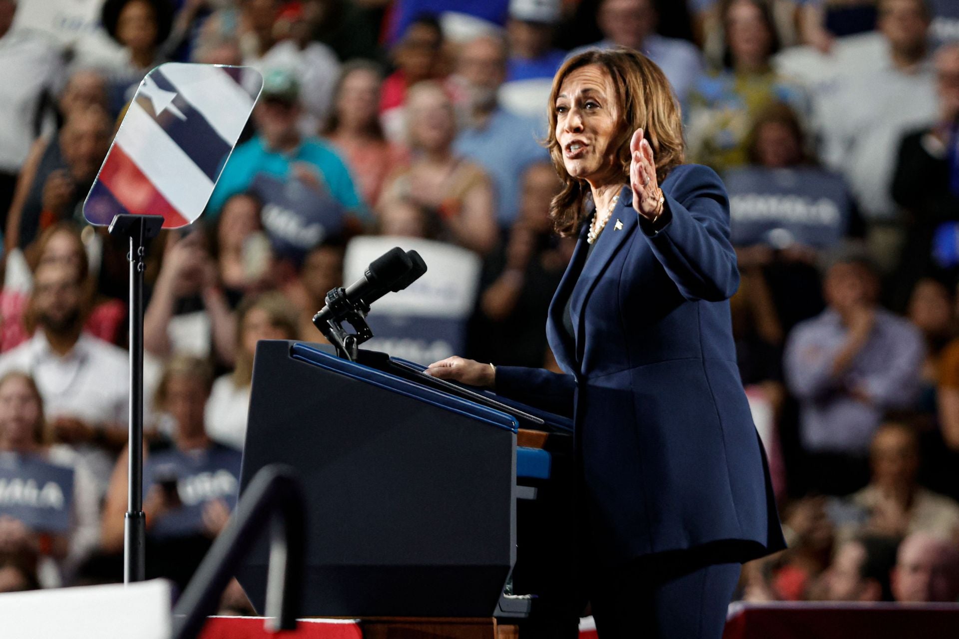 Kamala Harris sale al ataque: «Es una elección entre libertad y caos»