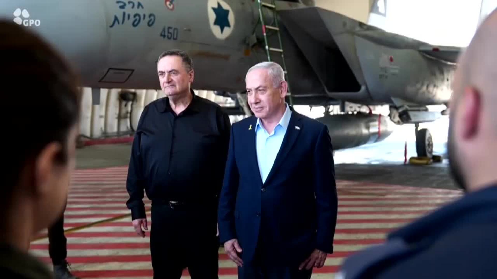 El primer ministro israelí visita la base aérea de Tel Nof
