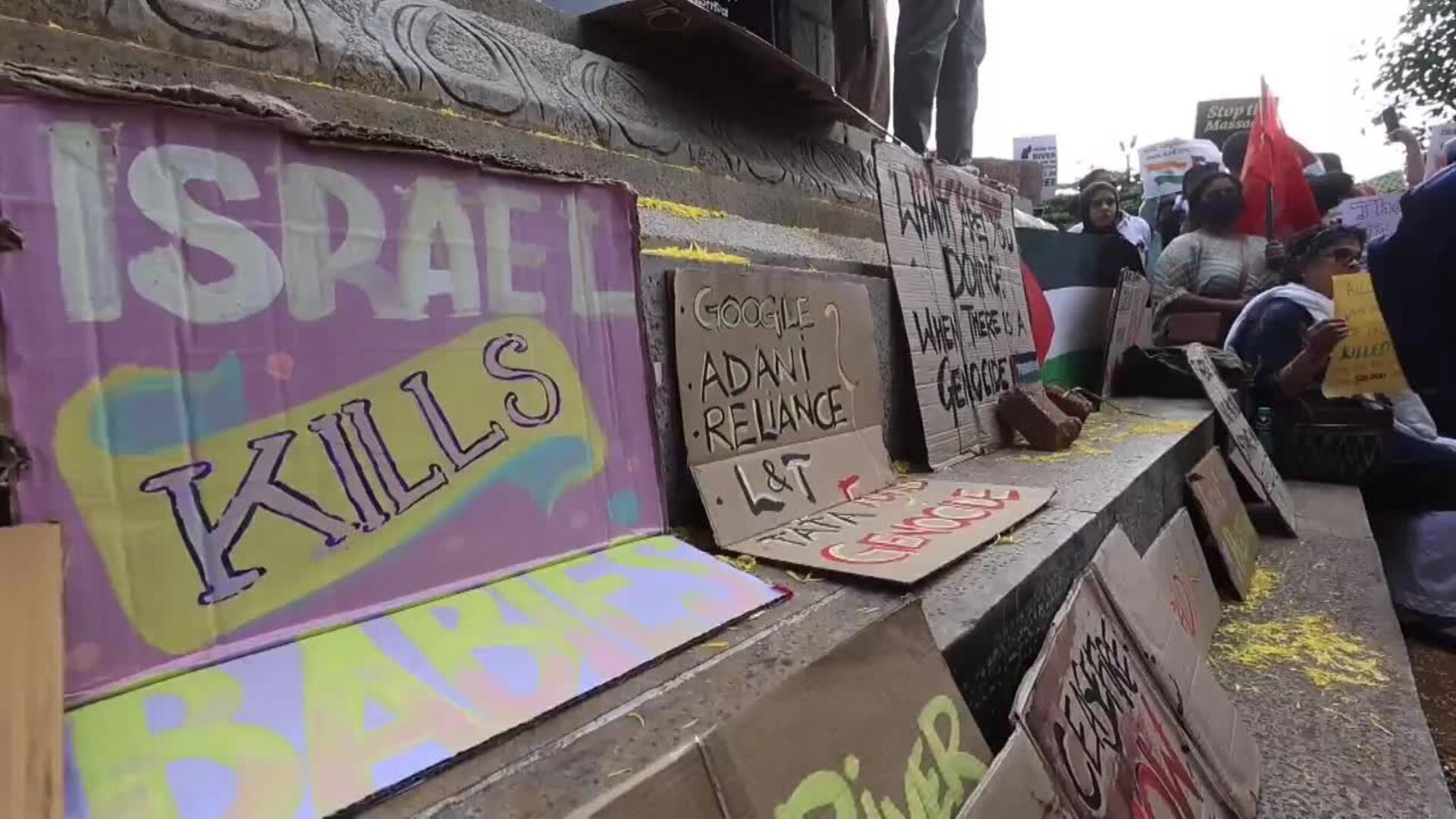 Decenas de personas protestan en Bangalore contra Israel y EEUU