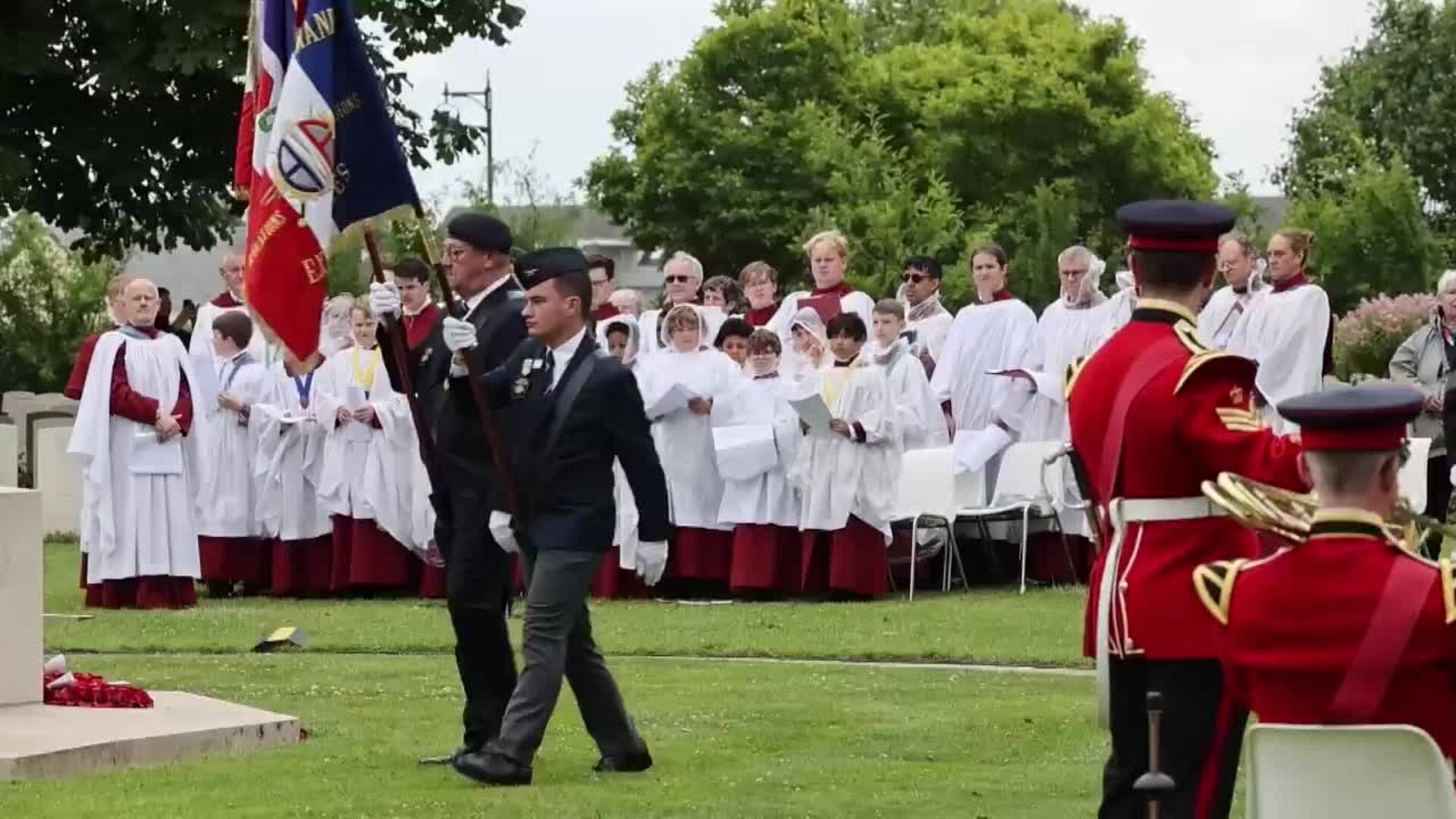 Una ceremonia en el cementerio de Bayeux abre los actos por el 82 ...