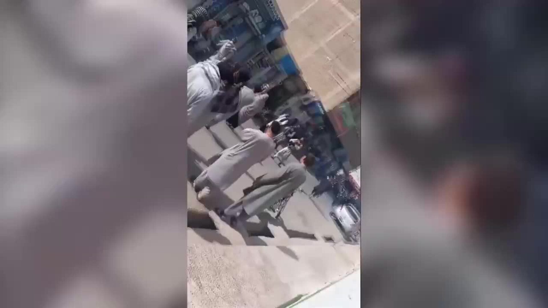 Rastreo de redes: Los talibanes disparan contra manifestantes tras ...
