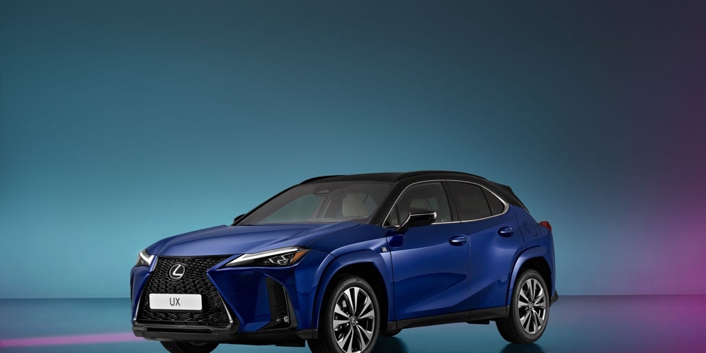 Nuevo Lexus UX 300h, con más potencia y confort
