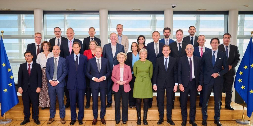 ACEA pide un marco regulatorio realista para la electrificación ...