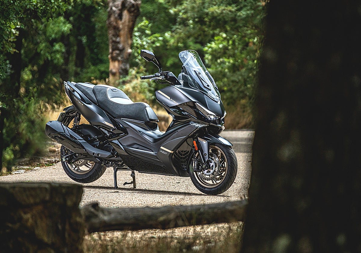 Kymco actualiza su megascooter Xciting VS 400 con nuevas terminaciones ...
