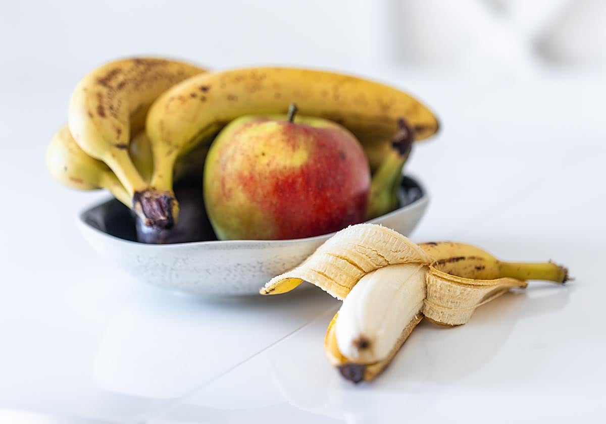 Ni plátano ni manzana: la fruta que fortalece la memoria y reduce el ...