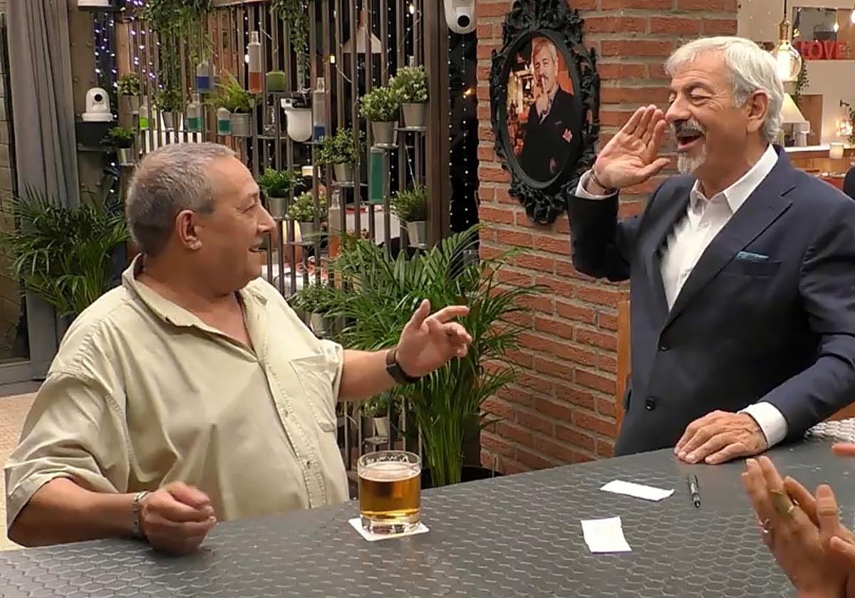 Un soltero de 'First Dates' deslumbra a Carlos Sobera con un truco de ...