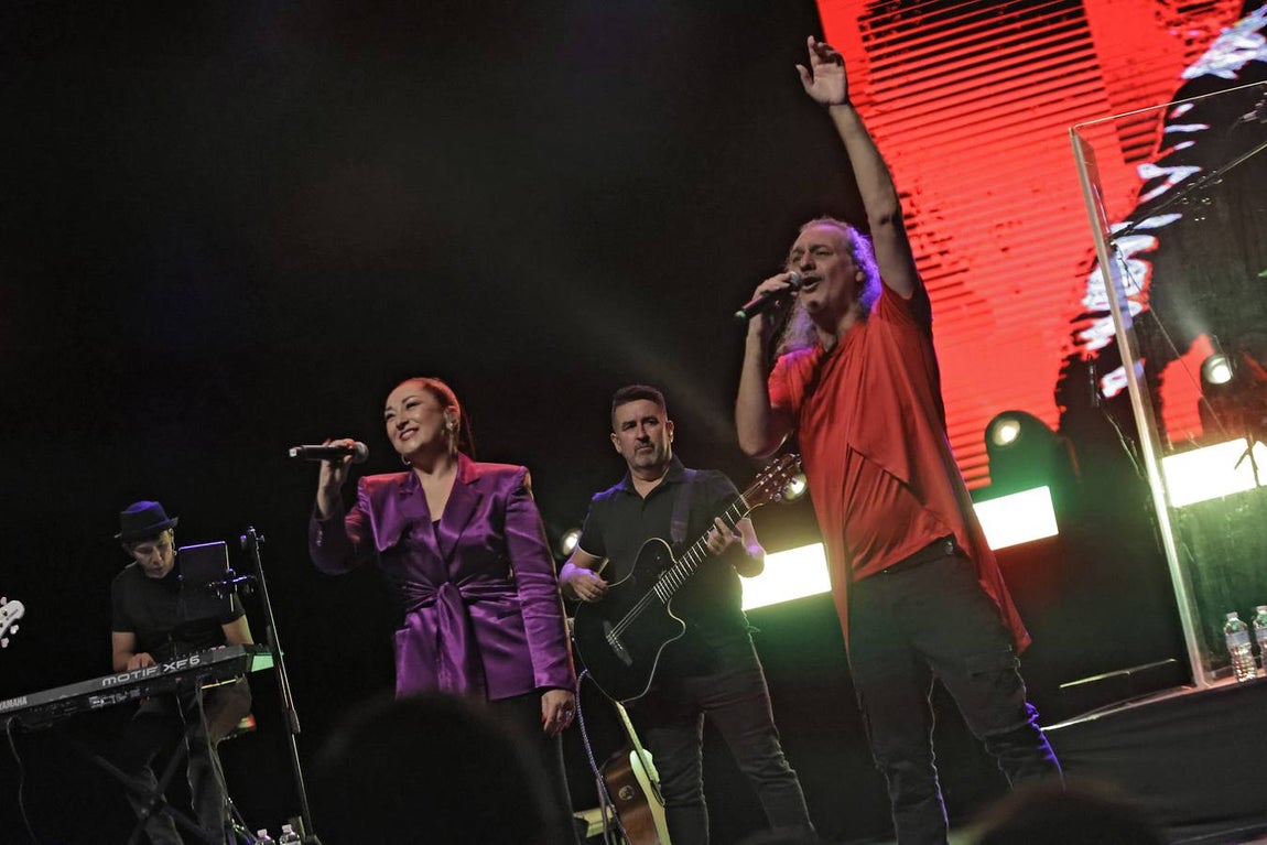 Camela se reinventa en Sevilla