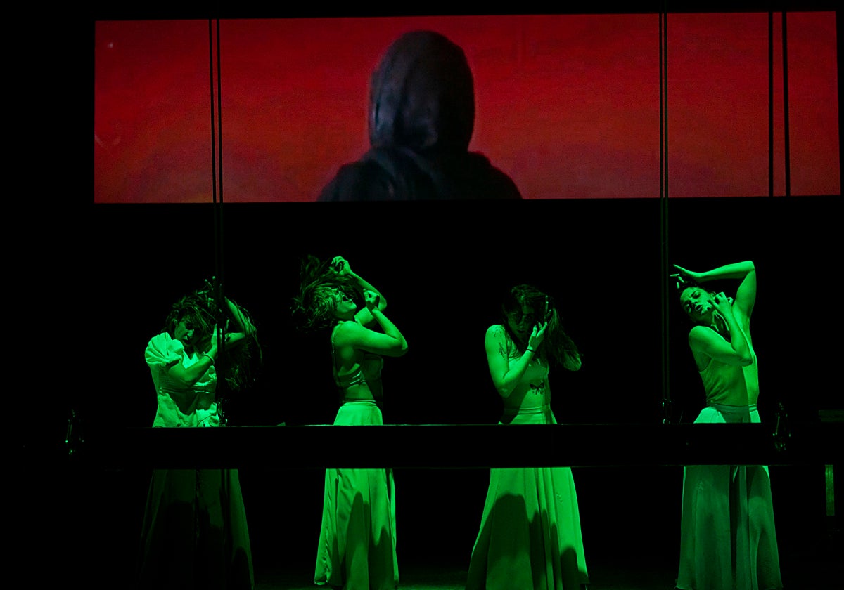 Mucha Muchacha vuelve a reinterpretar el folklore en la obra 'Para ...